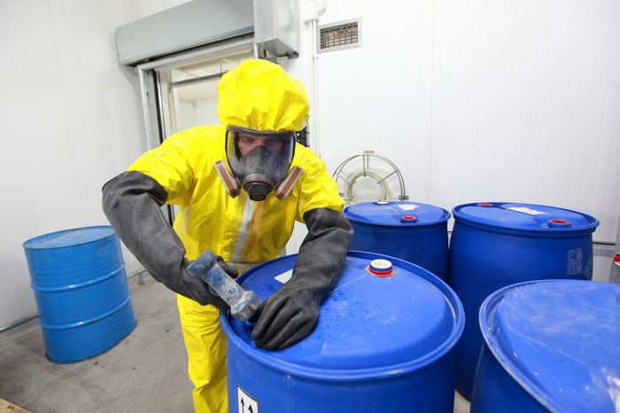 Chemisch afval afvoeren | Jungheinrich PROFISHOP